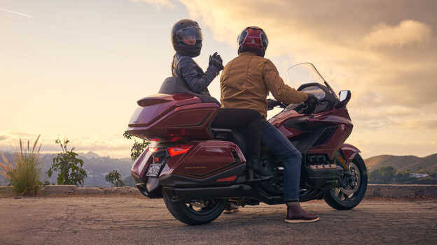 Honda Gold Wing, Touring Premium dengan Kenyamanan Mobil di Atas Dua Roda